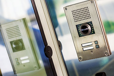 Domofony - instalacje domofonowe Poznań Wrocław Leszno telewizja dozorowa